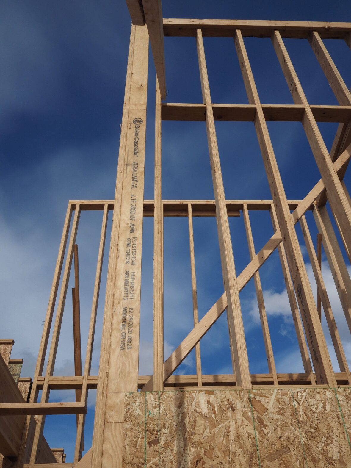 Building Tall Walls - Boise Cascade